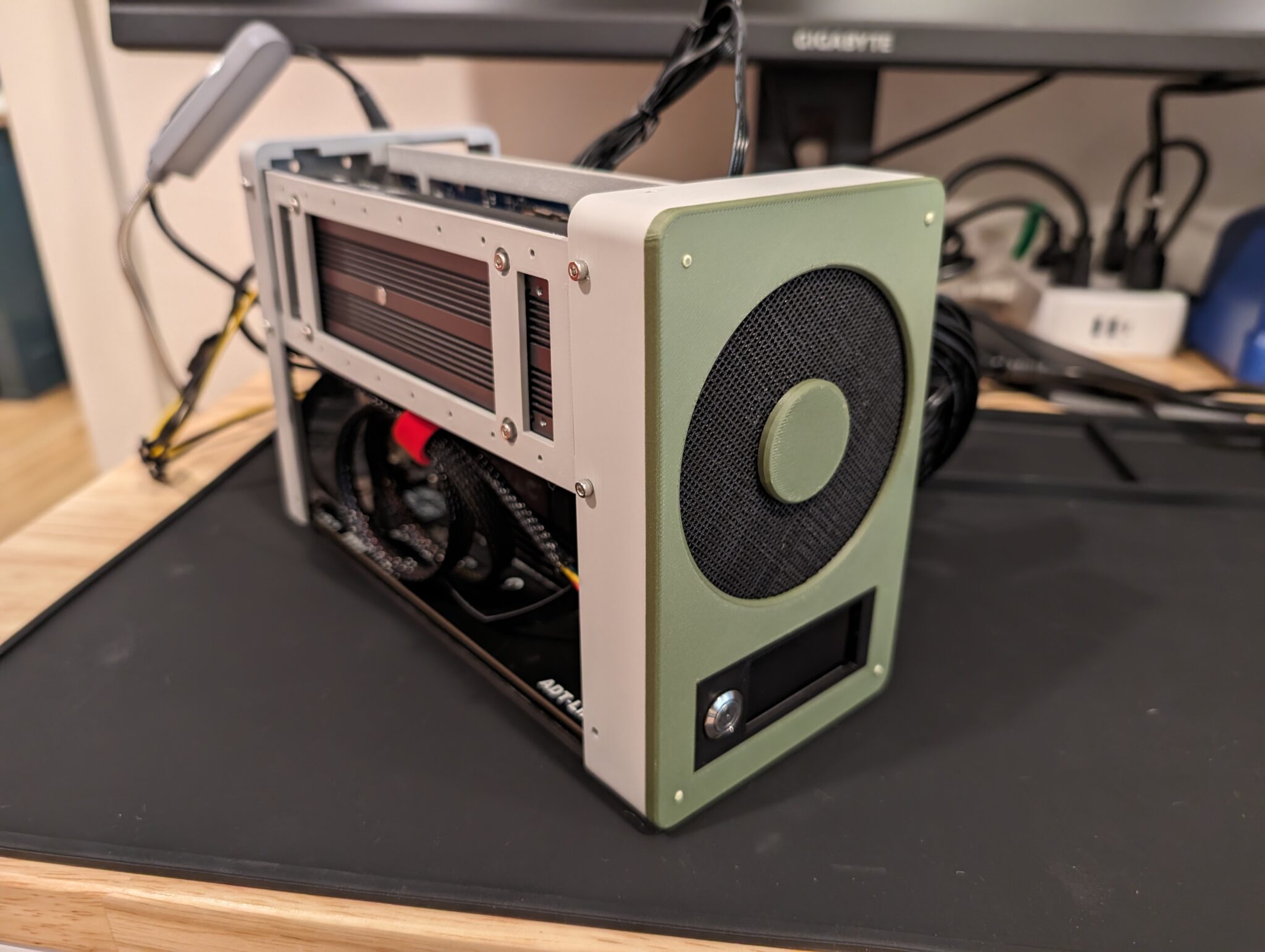 Production - CATAPULTCASE - Fully Modular ITX Cases (3.2L to 11.6L ...